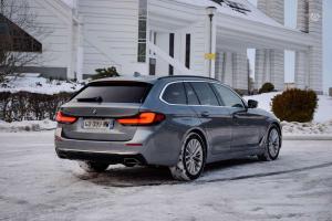 Pelēks BMW 520 2021 Elektrėnai, ar dzinēja tilpumu 2.00 L un nobraukumu 235 tūkst. km par 20900 €, foto 5 vietnē AUTOMOTO.COM.LV