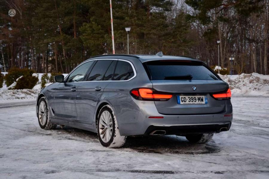 Pelēks BMW 520 2021 Elektrėnai, ar dzinēja tilpumu 2.00 L un nobraukumu 235 tūkst. km par 20900 €, foto 7 vietnē AUTOMOTO.COM.LV