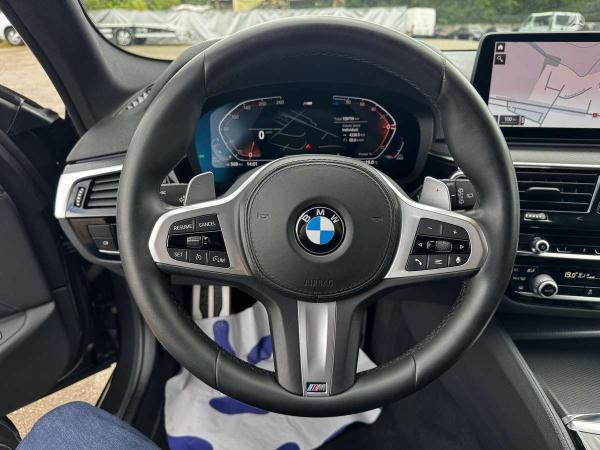 Grey BMW 520 2021 in Panevezys, with an engine capacity of 2.00 L and mileage of 159 thousand km for 24500 €, photo 7 on AUTOMOTO.COM.LV