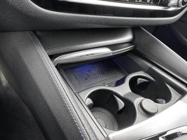 Grey BMW 520 2021 in Panevezys, with an engine capacity of 2.00 L and mileage of 159 thousand km for 24500 €, photo 11 on AUTOMOTO.COM.LV