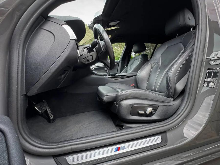 Grey BMW 520 2022 in Riga, with an engine capacity of 2.00 L and mileage of 182 thousand km for 24900 €, photo 14 on AUTOMOTO.COM.LV