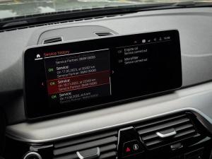 Grey BMW 520 2022 in Riga, with an engine capacity of 2.00 L and mileage of 182 thousand km for 24900 €, photo 31 on AUTOMOTO.COM.LV