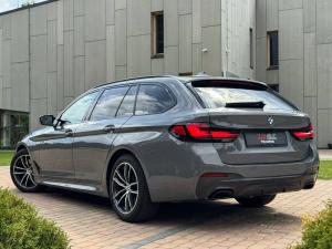 Grey BMW 520 2022 in Riga, with an engine capacity of 2.00 L and mileage of 182 thousand km for 24900 €, photo 33 on AUTOMOTO.COM.LV