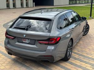 Grey BMW 520 2022 in Riga, with an engine capacity of 2.00 L and mileage of 182 thousand km for 24900 €, photo 37 on AUTOMOTO.COM.LV