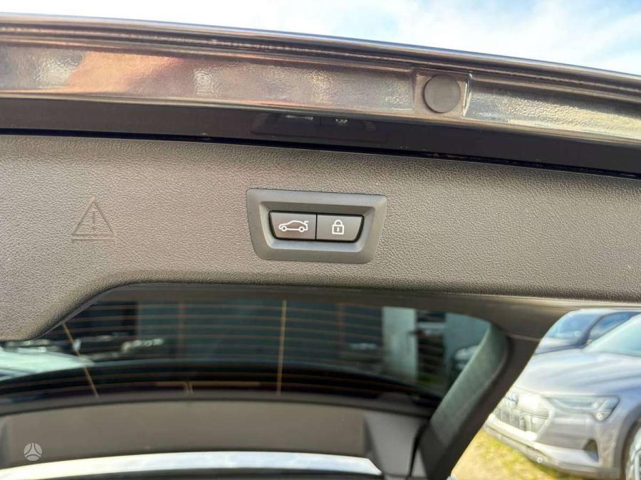 Pelēks BMW 520 2022 Viļņa, ar dzinēja tilpumu 2.00 L un nobraukumu 188 tūkst. km par 22500 €, foto 26 vietnē AUTOMOTO.COM.LV