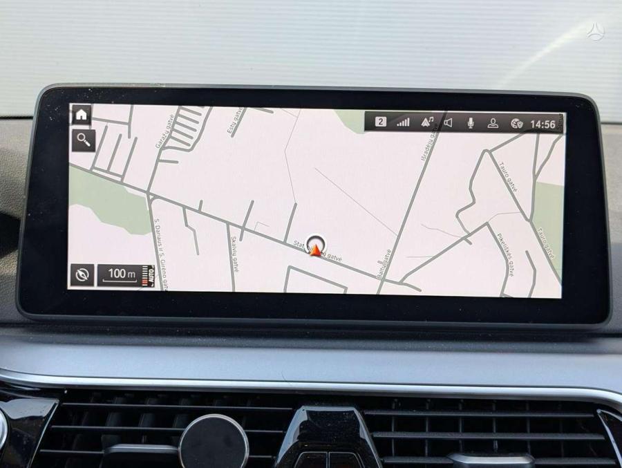 Grey BMW 520 2022 in Siauliai, with an engine capacity of 2.00 L and mileage of 241 thousand km for 20500 €, photo 14 on AUTOMOTO.COM.LV