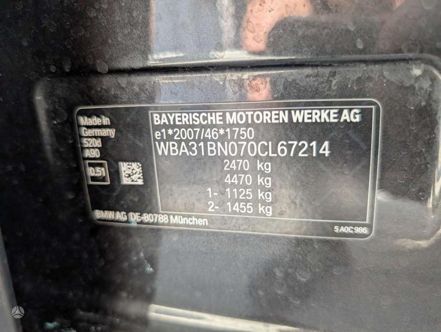 Grey BMW 520 2022 in Siauliai, with an engine capacity of 2.00 L and mileage of 241 thousand km for 20500 €, photo 25 on AUTOMOTO.COM.LV