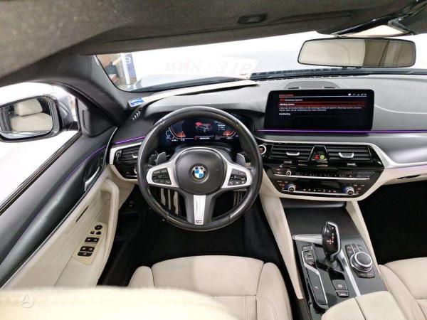 Pelēks BMW 520 2022 Viļņa, ar dzinēja tilpumu 2.00 L un nobraukumu 149 tūkst. km par 24990 €, foto 7 vietnē AUTOMOTO.COM.LV