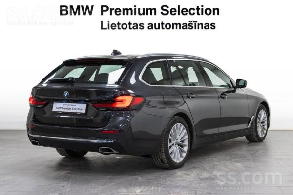 Pelēks BMW 520 2023 Rīga, ar dzinēja tilpumu 2.00 L un nobraukumu 156 tūkst. km par 32900 €, foto 2 vietnē AUTOMOTO.COM.LV