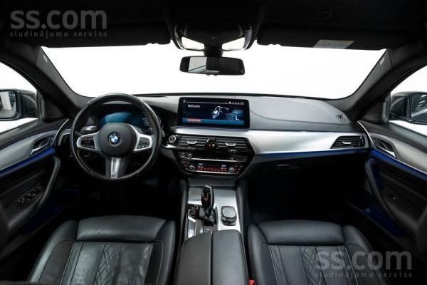 Pelēks BMW 520 2023 Rīga, ar dzinēja tilpumu 2.00 L un nobraukumu 156 tūkst. km par 32900 €, foto 4 vietnē AUTOMOTO.COM.LV