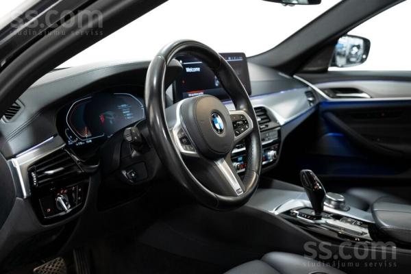 Pelēks BMW 520 2023 Rīga, ar dzinēja tilpumu 2.00 L un nobraukumu 156 tūkst. km par 32900 €, foto 9 vietnē AUTOMOTO.COM.LV
