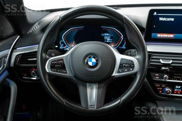 Pelēks BMW 520 2023 Rīga, ar dzinēja tilpumu 2.00 L un nobraukumu 156 tūkst. km par 32900 €, foto 10 vietnē AUTOMOTO.COM.LV