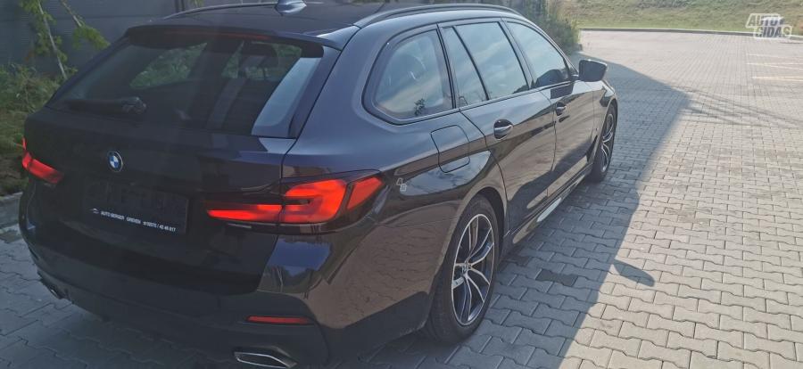Pelēks BMW 520 2023 Viļņa, ar dzinēja tilpumu 2.00 L un nobraukumu 190 tūkst. km par 25850 €, foto 7 vietnē AUTOMOTO.COM.LV