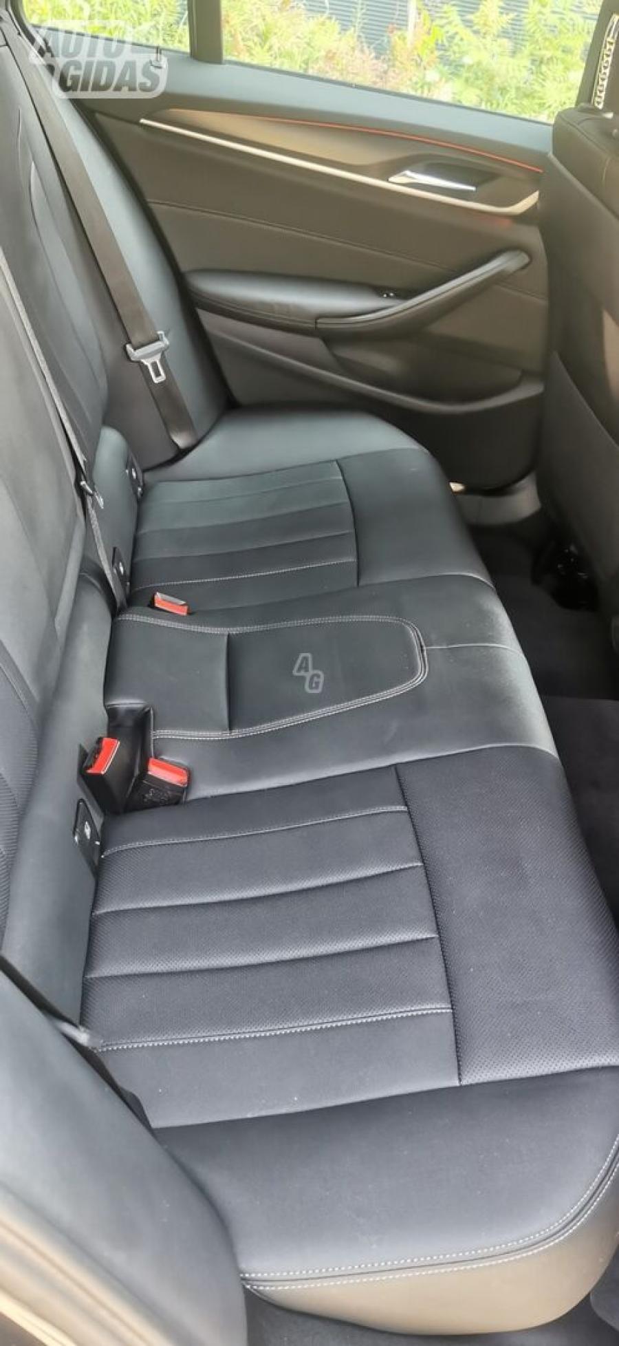 Pelēks BMW 520 2023 Viļņa, ar dzinēja tilpumu 2.00 L un nobraukumu 190 tūkst. km par 25850 €, foto 17 vietnē AUTOMOTO.COM.LV