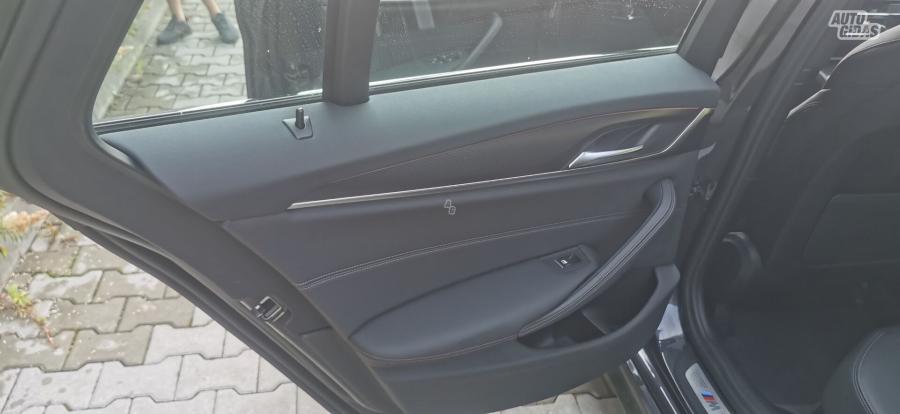 Pelēks BMW 520 2023 Viļņa, ar dzinēja tilpumu 2.00 L un nobraukumu 190 tūkst. km par 25850 €, foto 22 vietnē AUTOMOTO.COM.LV