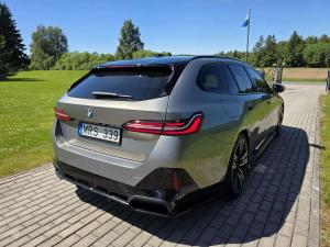 Pelēks BMW 520 2024 Telšiai, ar dzinēja tilpumu 2.00 L un nobraukumu 48 tūkst. km par 54800 €, foto 4 vietnē AUTOMOTO.COM.LV