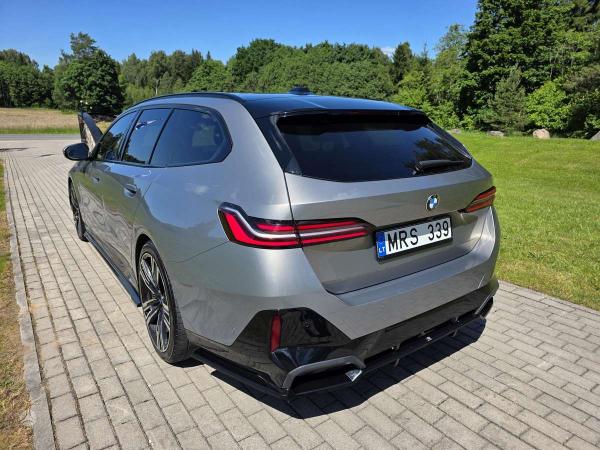 Pelēks BMW 520 2024 Telšiai, ar dzinēja tilpumu 2.00 L un nobraukumu 48 tūkst. km par 54800 €, foto 4 vietnē AUTOMOTO.COM.LV