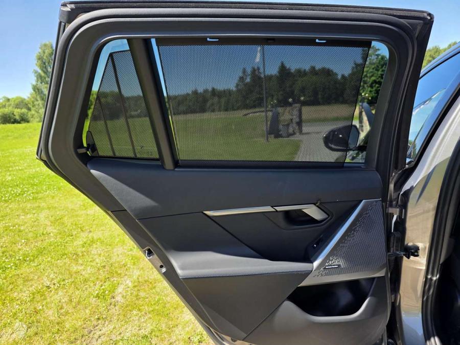 Pelēks BMW 520 2024 Telšiai, ar dzinēja tilpumu 2.00 L un nobraukumu 48 tūkst. km par 54800 €, foto 33 vietnē AUTOMOTO.COM.LV