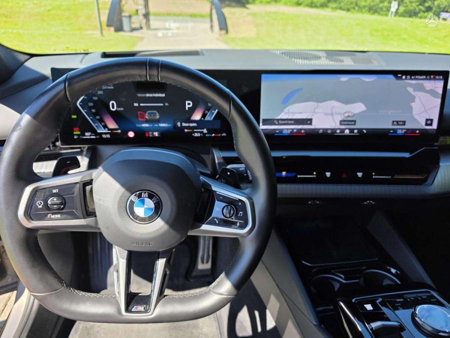 Pelēks BMW 520 2024 Telšiai, ar dzinēja tilpumu 2.00 L un nobraukumu 48 tūkst. km par 54800 €, foto 40 vietnē AUTOMOTO.COM.LV