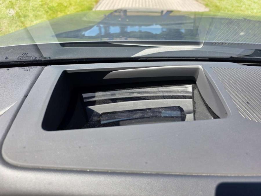Pelēks BMW 520 2024 Telšiai, ar dzinēja tilpumu 2.00 L un nobraukumu 48 tūkst. km par 54800 €, foto 41 vietnē AUTOMOTO.COM.LV