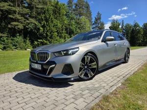 Pelēks BMW 520 2024 Telšiai, ar dzinēja tilpumu 2.00 L un nobraukumu 48 tūkst. km par 54800 €, foto 58 vietnē AUTOMOTO.COM.LV