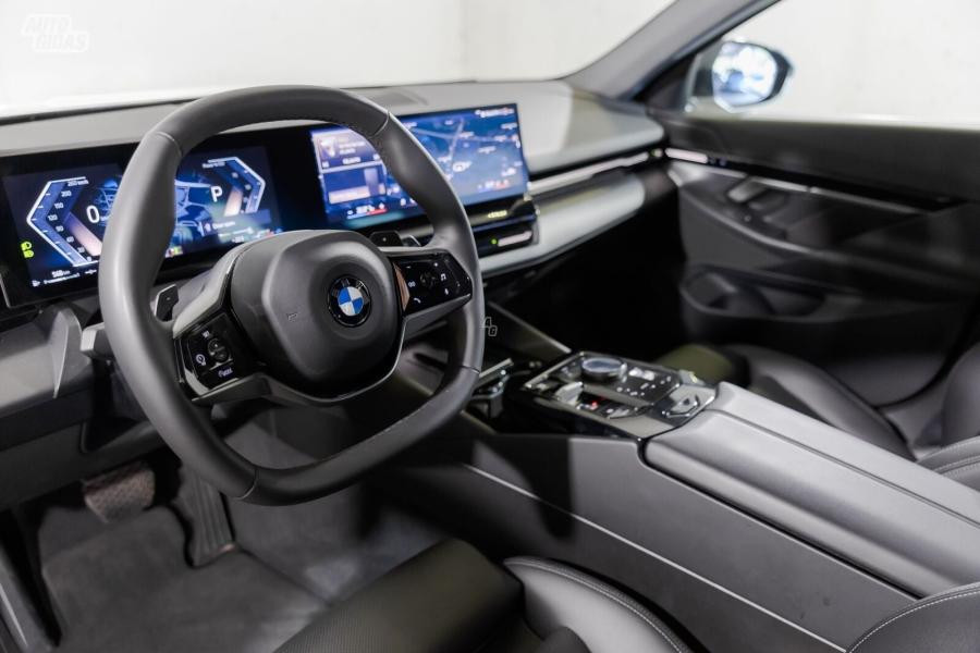 Pelēks BMW 520 2024 Viļņa, ar dzinēja tilpumu 2.00 L un nobraukumu 35 tūkst. km par 41991 €, foto 13 vietnē AUTOMOTO.COM.LV