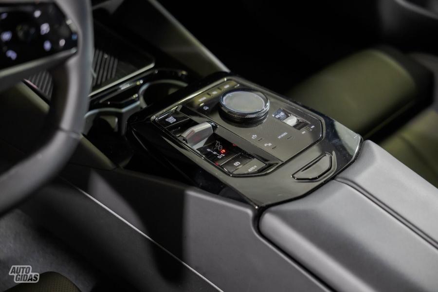 Pelēks BMW 520 2024 Viļņa, ar dzinēja tilpumu 2.00 L un nobraukumu 35 tūkst. km par 41991 €, foto 14 vietnē AUTOMOTO.COM.LV