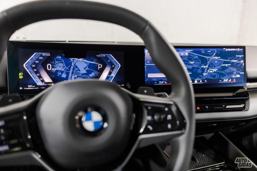 Pelēks BMW 520 2024 Viļņa, ar dzinēja tilpumu 2.00 L un nobraukumu 35 tūkst. km par 41991 €, foto 24 vietnē AUTOMOTO.COM.LV