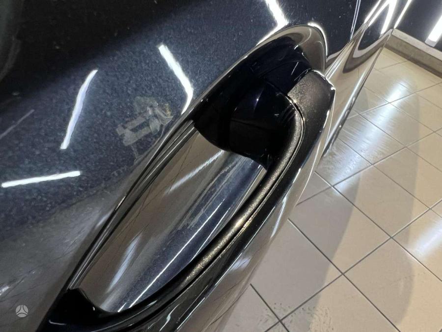 Grey BMW 520 2024 in Vilnius, with an engine capacity of 2.00 L and mileage of 41 thousand km for 32950 €, photo 37 on AUTOMOTO.COM.LV
