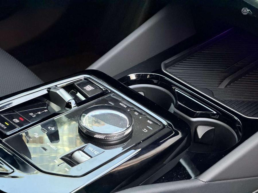 Pelēks BMW 520 2025 Viļņa, ar dzinēja tilpumu 2.00 L un nobraukumu 19 tūkst. km par 49900 €, foto 25 vietnē AUTOMOTO.COM.LV