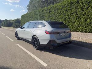 Grey BMW 520 2025 in Kaunas, with an engine capacity of 2.00 L and mileage of 18 thousand km for 60000 €, photo  on AUTOMOTO.COM.LV