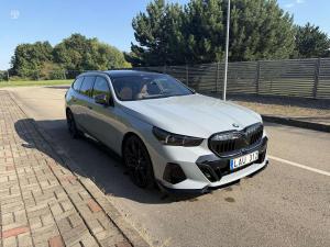 Grey BMW 520 2025 in Kaunas, with an engine capacity of 2.00 L and mileage of 18 thousand km for 60000 €, photo 3 on AUTOMOTO.COM.LV