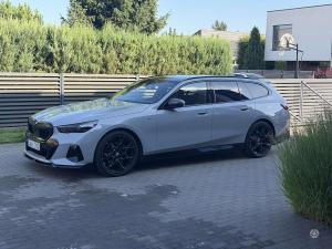Grey BMW 520 2025 in Kaunas, with an engine capacity of 2.00 L and mileage of 18 thousand km for 60000 €, photo 4 on AUTOMOTO.COM.LV