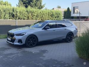 Grey BMW 520 2025 in Kaunas, with an engine capacity of 2.00 L and mileage of 18 thousand km for 60000 €, photo 4 on AUTOMOTO.COM.LV