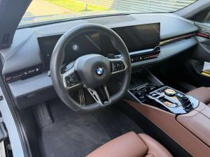 Grey BMW 520 2025 in Kaunas, with an engine capacity of 2.00 L and mileage of 18 thousand km for 60000 €, photo 12 on AUTOMOTO.COM.LV