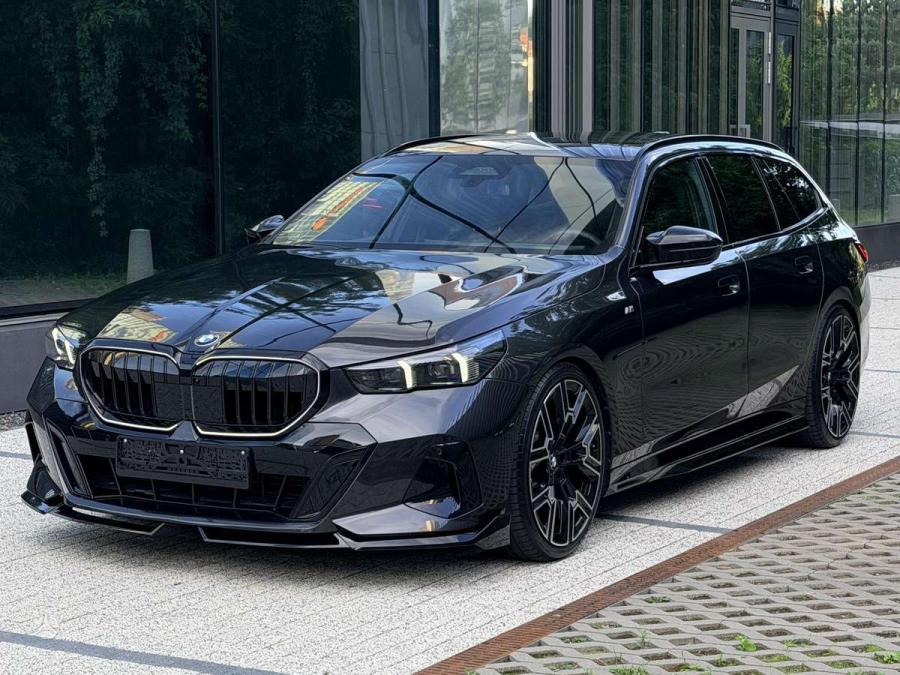 Grey BMW 520 2025 in Vilnius, with an engine capacity of 2.00 L and mileage of 19 thousand km for 49900 €, photo 10 on AUTOMOTO.COM.LV