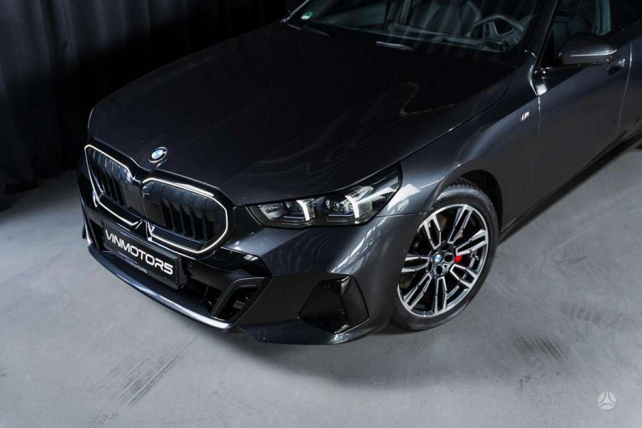 Pelēks BMW 520 2025 Viļņa, ar dzinēja tilpumu 2.00 L un nobraukumu 39 tūkst. km par 54999 €, foto 8 vietnē AUTOMOTO.COM.LV