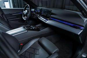 Pelēks BMW 520 2025 Viļņa, ar dzinēja tilpumu 2.00 L un nobraukumu 39 tūkst. km par 54999 €, foto 27 vietnē AUTOMOTO.COM.LV