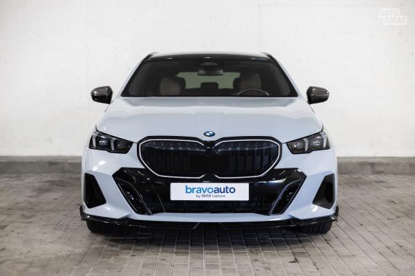 Pelēks BMW 520 2025 Viļņa, ar dzinēja tilpumu 2.00 L un nobraukumu 18 tūkst. km par 59891 €, foto 3 vietnē AUTOMOTO.COM.LV