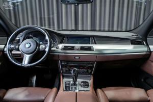 BMW 520 2013 in Marijampole, with an engine capacity of 2.00 L and mileage of 272 thousand km for 13950 €, photo 16 on AUTOMOTO.COM.LV