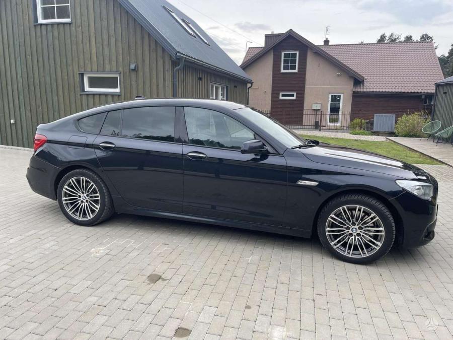 BMW 520 2013 in Anyksciai, with an engine capacity of 2.00 L and mileage of 390 thousand km for 9900 €, photo 4 on AUTOMOTO.COM.LV
