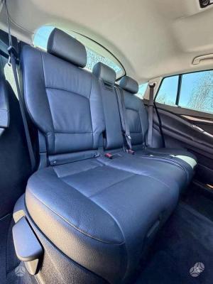 BMW 520 2013 in Siauliai, with an engine capacity of 2.00 L and mileage of 178 thousand km for 13550 €, photo 27 on AUTOMOTO.COM.LV