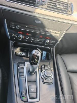 BMW 520 2015 in Riga, with an engine capacity of 2.00 L and mileage of 139 thousand km for 14390 €, photo 26 on AUTOMOTO.COM.LV
