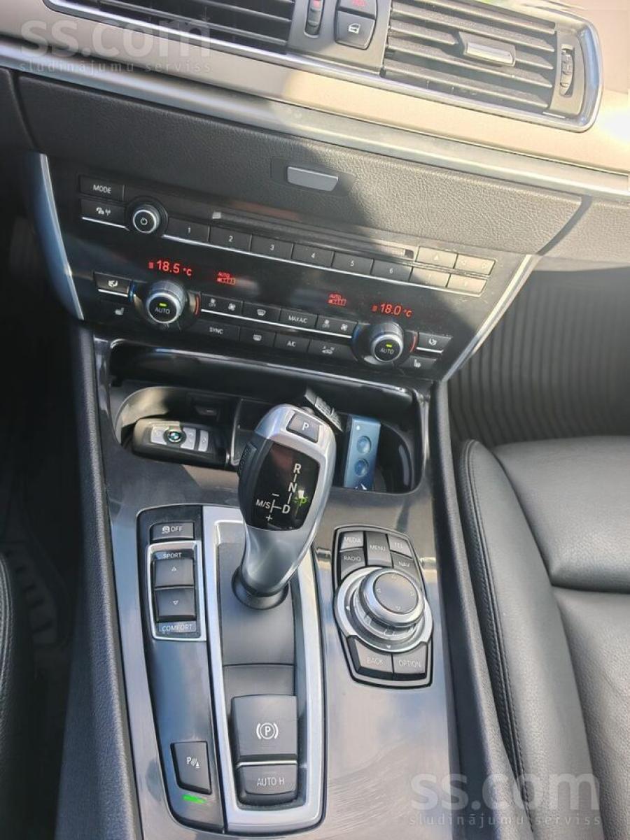 BMW 520 2015 in Riga, with an engine capacity of 2.00 L and mileage of 139 thousand km for 14390 €, photo 26 on AUTOMOTO.COM.LV