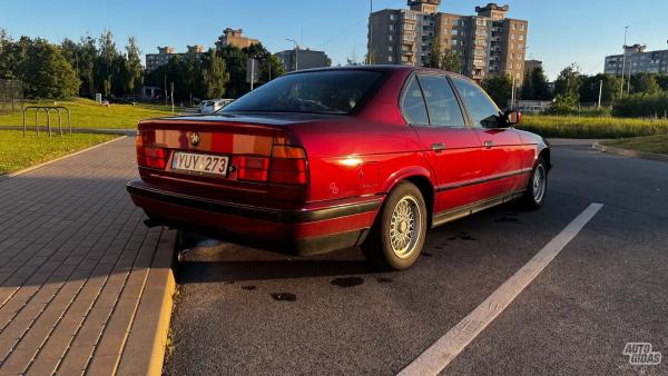 Красный БМВ 520 1990 в Каунас, объемом двигателя 2.00 л и пробегом 270 тыс. км за 4300 €, фото 5 на AUTOMOTO.COM.LV