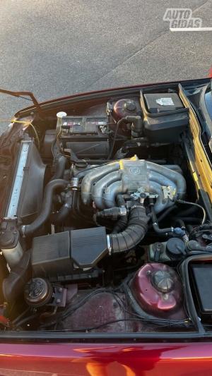 Red BMW 520 1990 in Kaunas, with an engine capacity of 2.00 L and mileage of 270 thousand km for 4300 €, photo 10 on AUTOMOTO.COM.LV