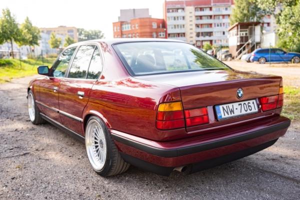 Sarkans BMW 520 1990 Rīga, ar dzinēja tilpumu 2.00 L un nobraukumu 356 tūkst. km par 7000 €, foto 8 vietnē AUTOMOTO.COM.LV