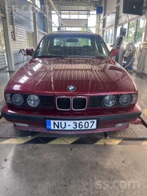 Sarkans BMW 520 1991 Valmiera, ar dzinēja tilpumu 2.00 L un nobraukumu 390 tūkst. km par 8000 €, foto 5 vietnē AUTOMOTO.COM.LV