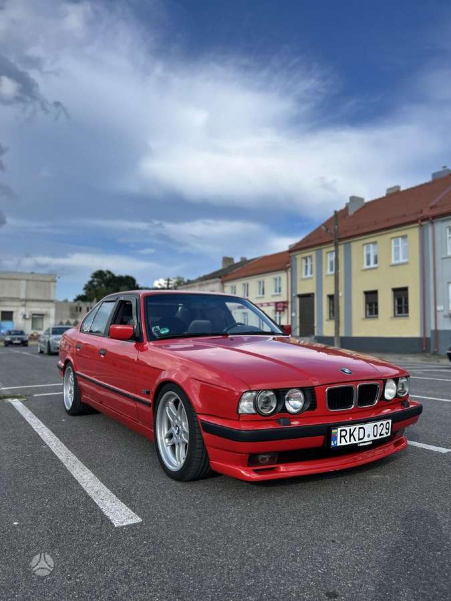 Sarkans BMW 520 1995 Klaipėda, ar dzinēja tilpumu 2.00 L un nobraukumu 322 tūkst. km par 9999 €, foto 15 vietnē AUTOMOTO.COM.LV