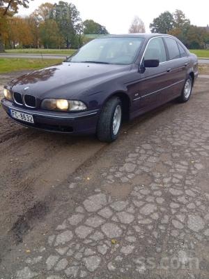 Sarkans BMW 520 1996 Bauska, ar dzinēja tilpumu 2.00 L un nobraukumu 340 tūkst. km par 1600 €, foto  vietnē AUTOMOTO.COM.LV